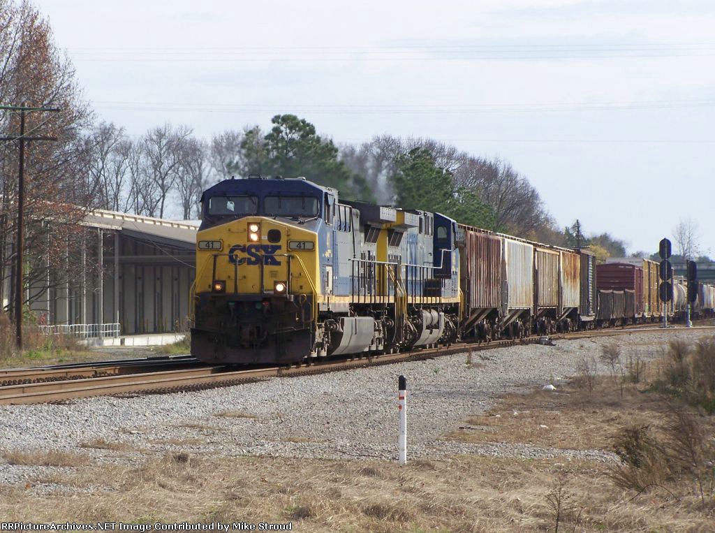 CSX 41 freights out of town